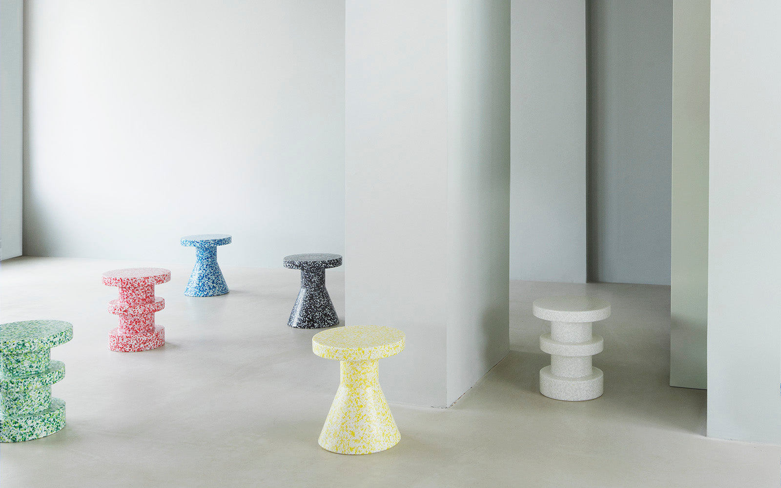 Bit Stool Stack White – LIGHTIME